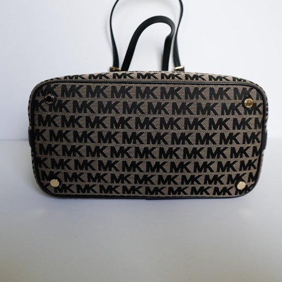 Michael Kors | Bags | Micahel Kors M Carryall Grab Bag Mk Beige Black ...